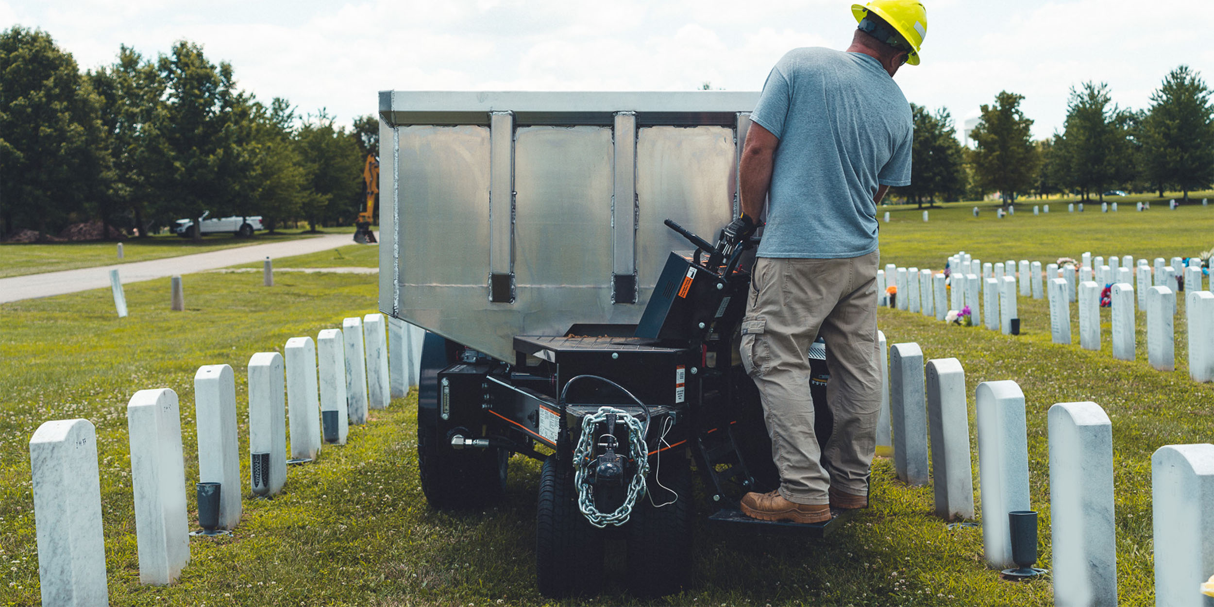 Equipter 3300 | Drivable Dump Trailer