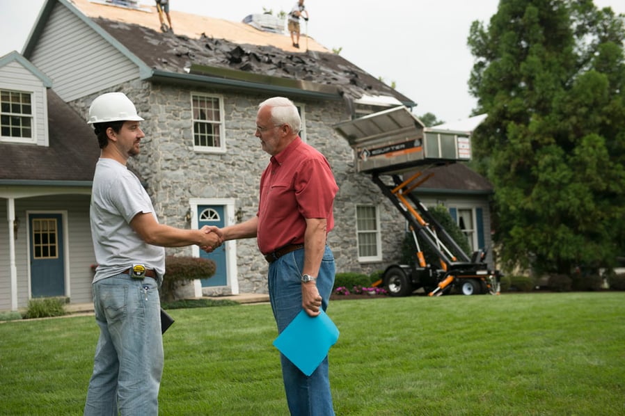 Sell Roofs Like a Pro With These 5 Tips