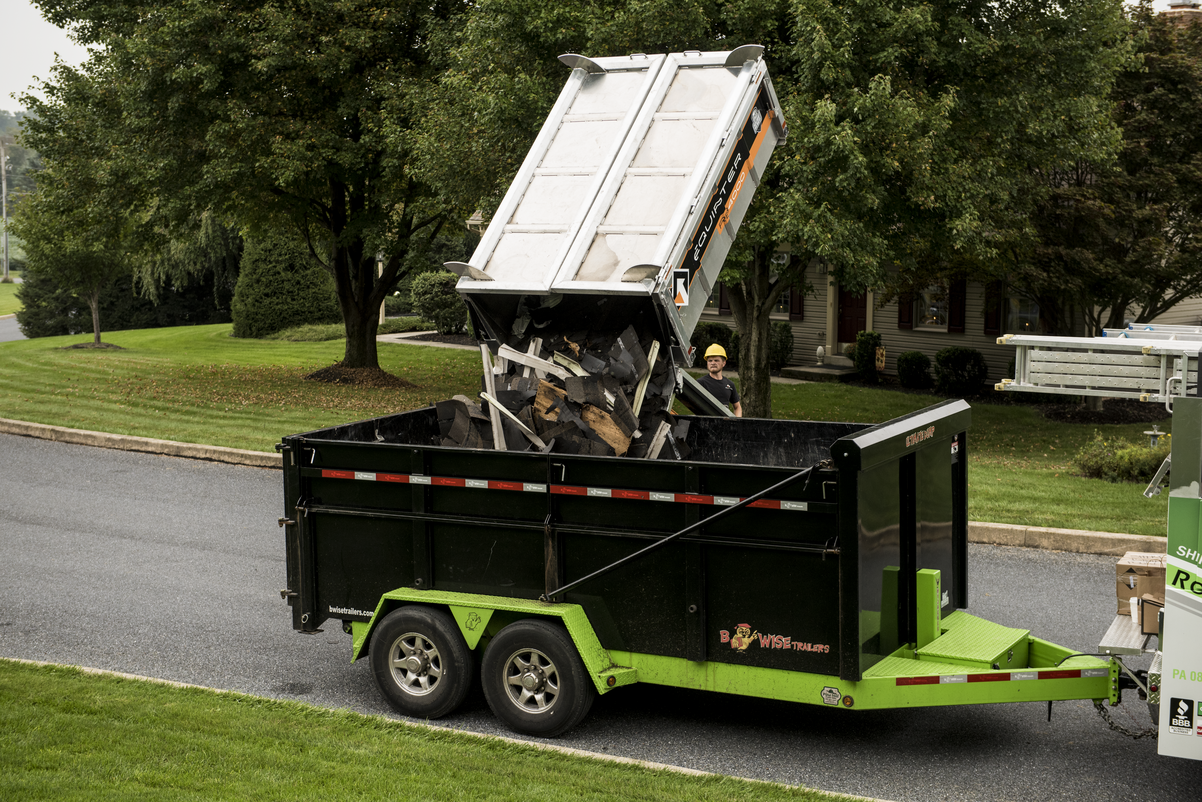 How to Use a Roofing Dump Trailer with the Equipter RB4000