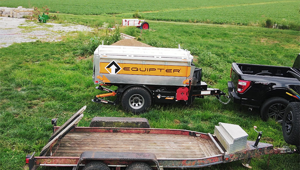 Built Different: Comparing the Equipter 4000 to Tilt and Dump Trailers